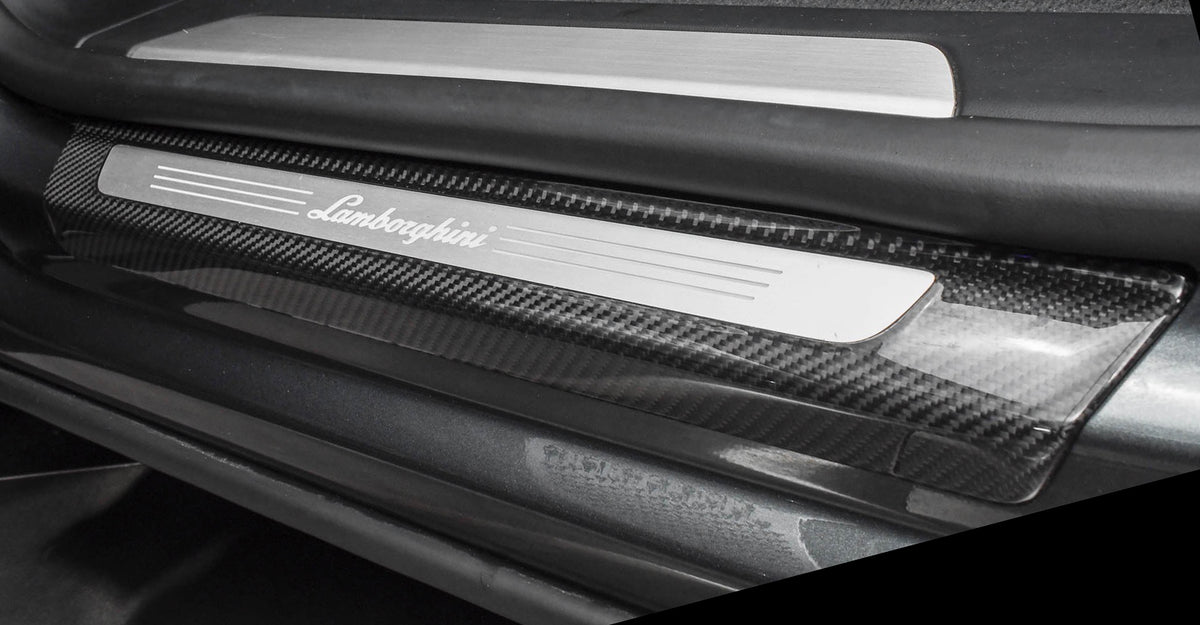 Lamborghini - Urus CF Illuminated Tread Plate – Grand Touring Automobiles